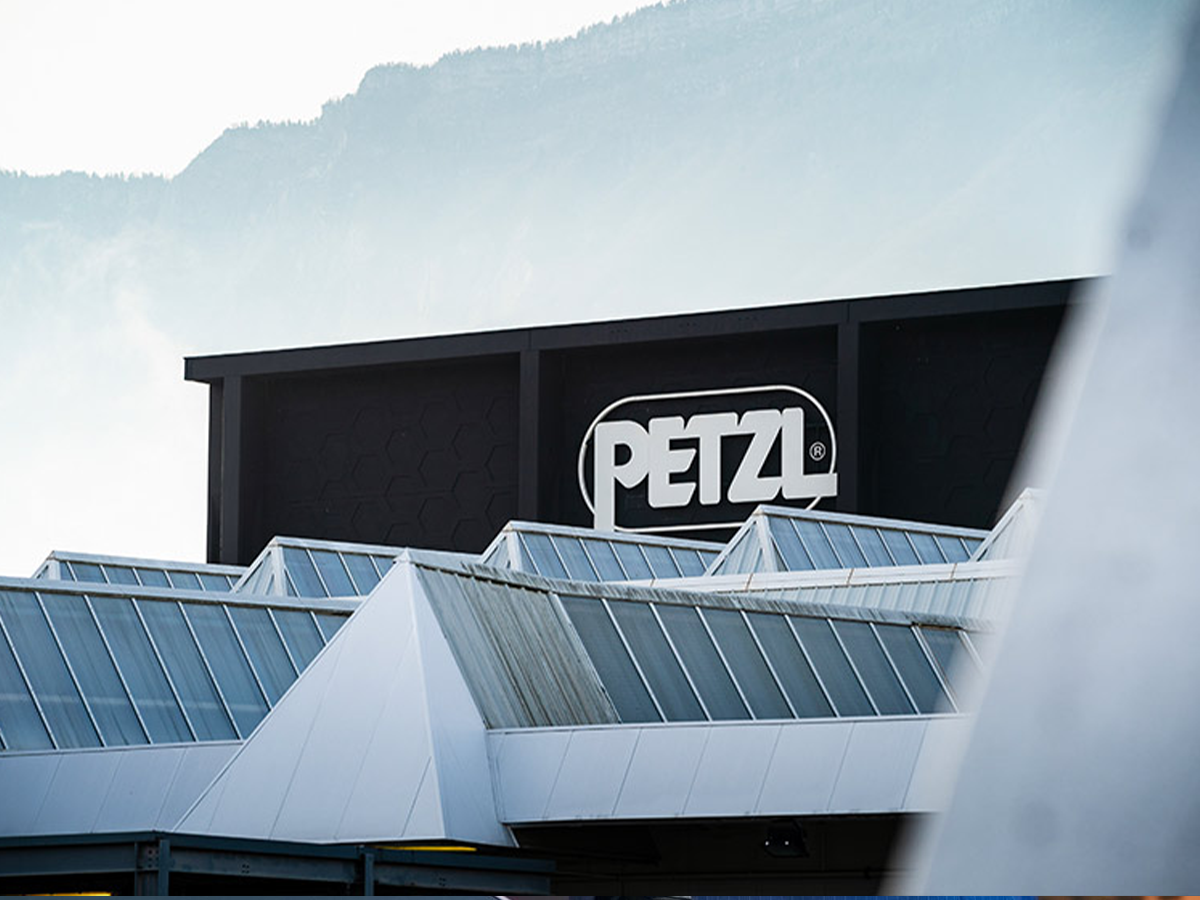France continues new captive spree with Petzl formation - Captive ...